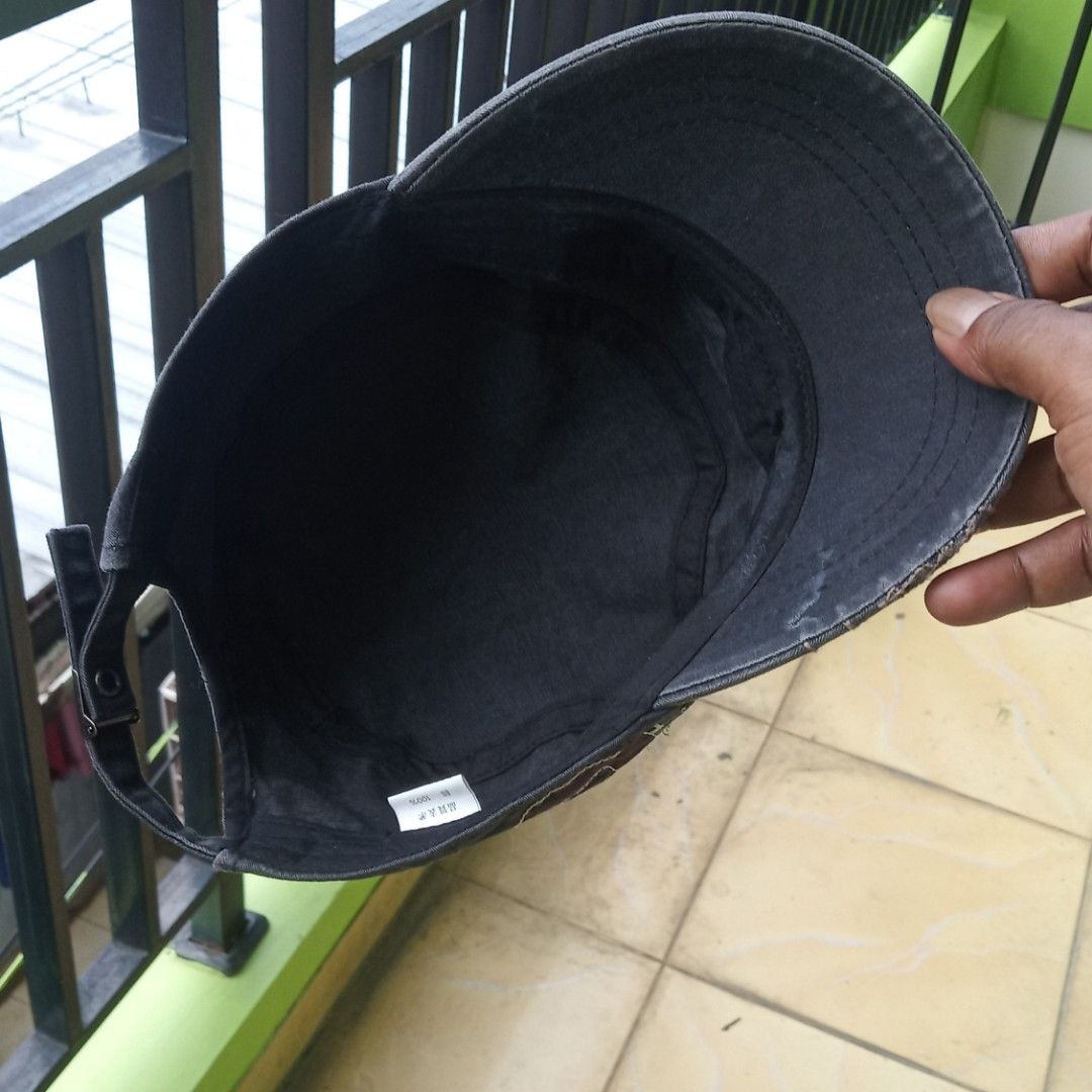 Topi Comando Modern varsity on Carousell