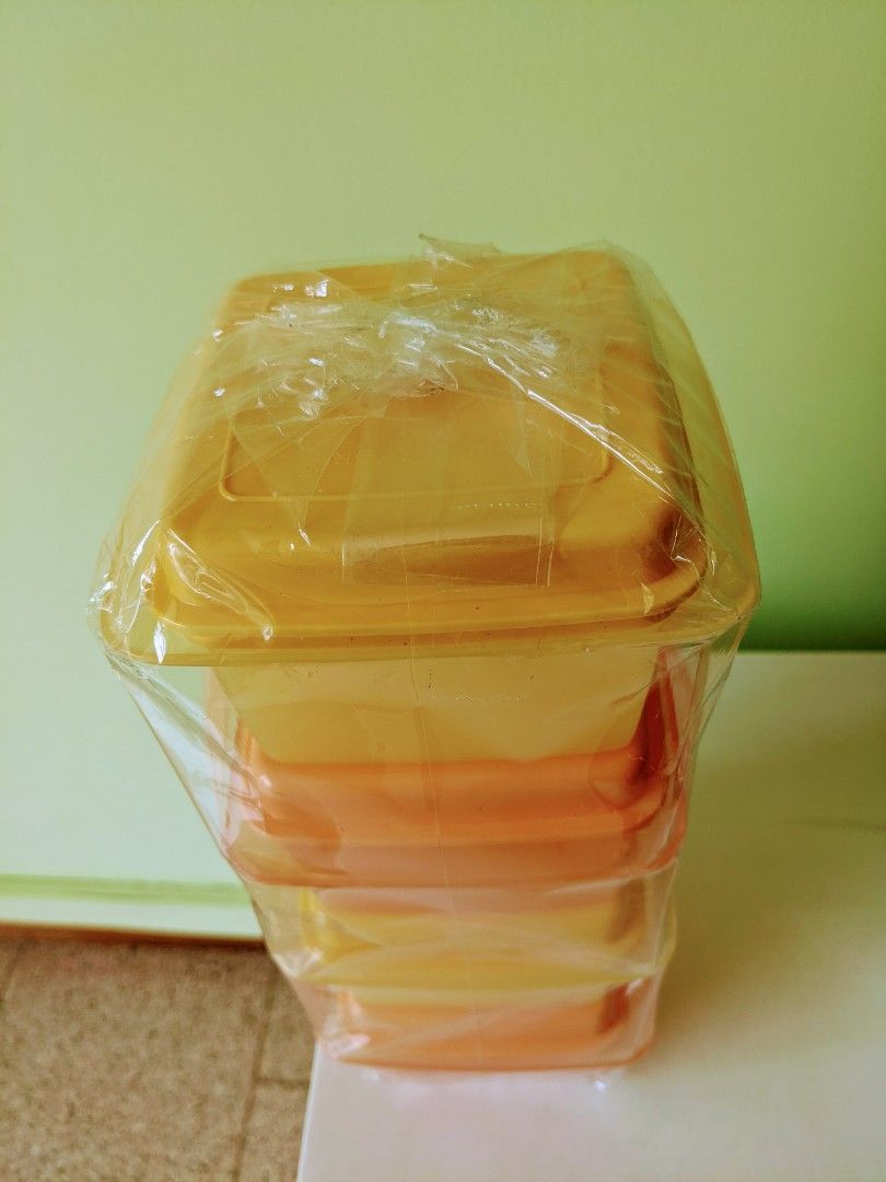 Tupperware Fiesta Square Set Snack Pastry Server Box, Furniture & Home ...