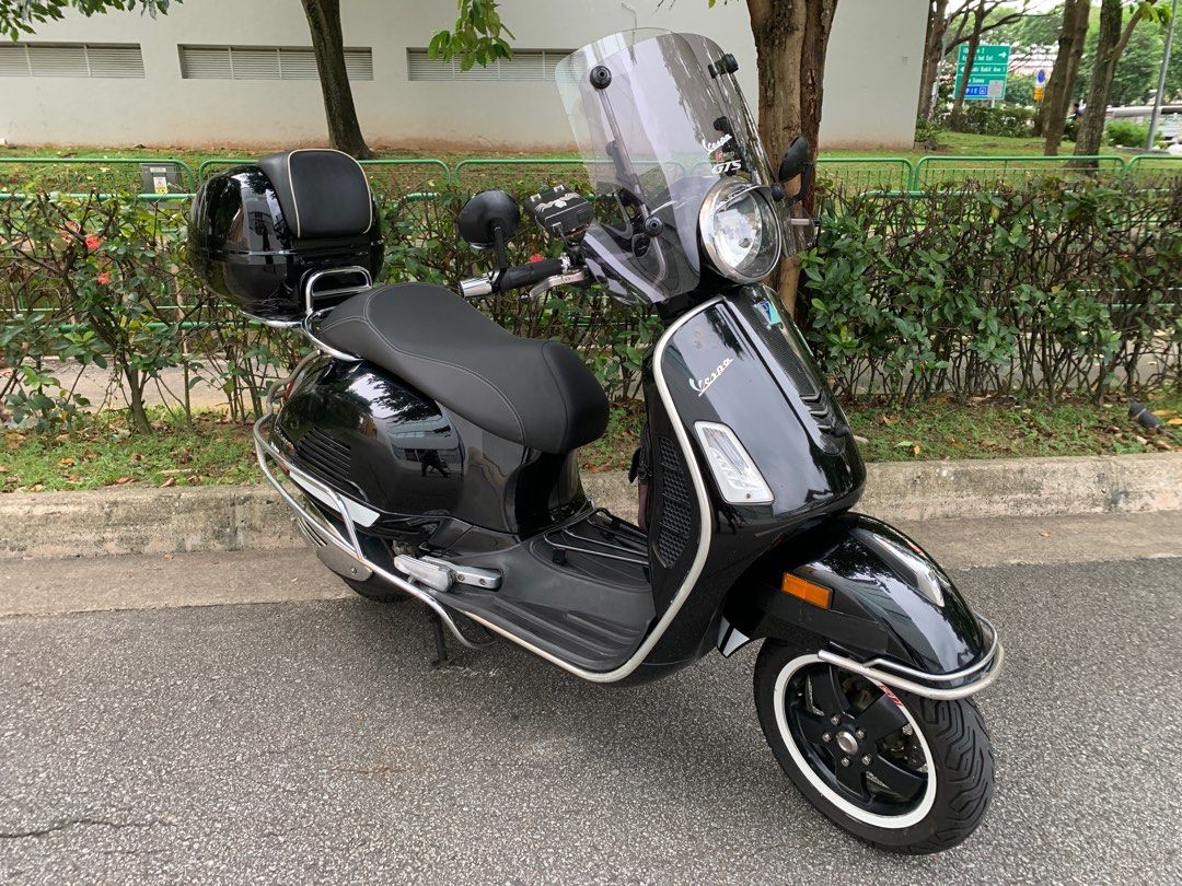 Vespa GTS 300 Super. Mature Owner. Registration Date 21/11/2012. COE ...