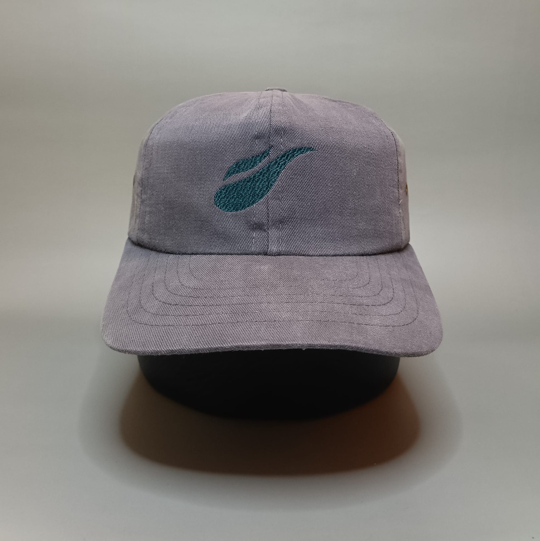 Vintage Taylor Made Golf Hat on Carousell