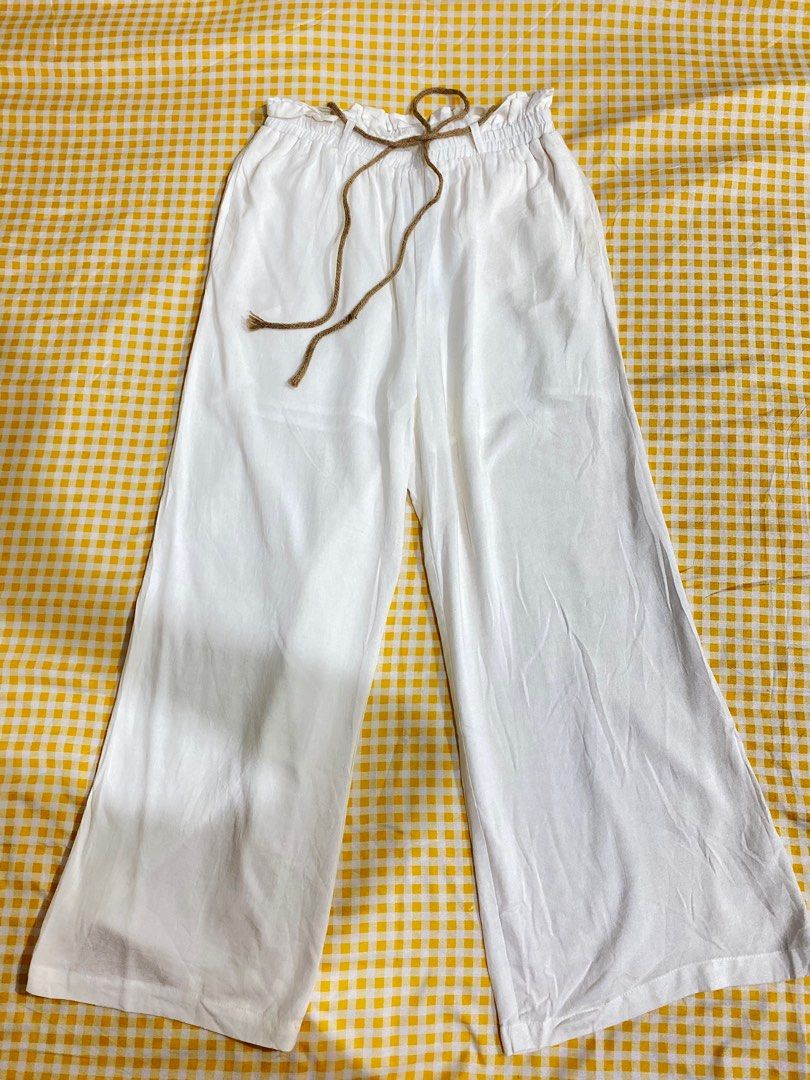 White Squarepants on Carousell