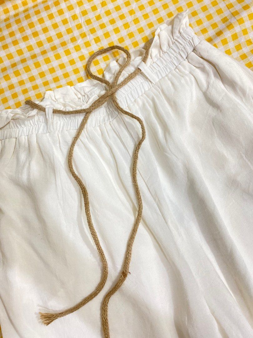 White Squarepants on Carousell