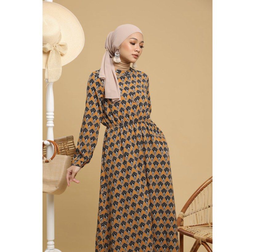 Zoe Arissa Dress, Women's Fashion, Muslimah Fashion, Baju Kurung & sets ...