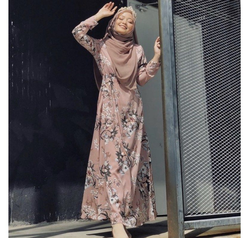 Zoe Arissa Dress, Women's Fashion, Muslimah Fashion, Baju Kurung & sets ...
