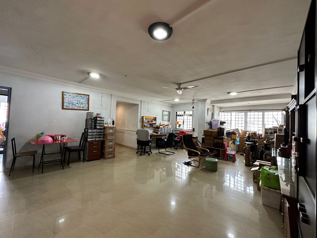 FS : Spacious HDB 3+Study 5 room flat @ 286a Toh Guan Road, Property ...