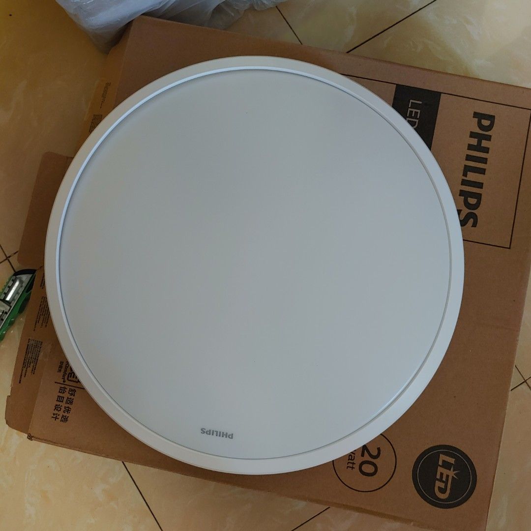 全新飛利浦天花燈 LED Ceiling Light 20Watt, 傢俬＆家居, 燈飾及風扇, 燈飾 - Carousell