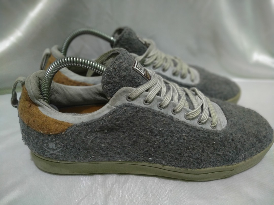 Adidas coleb Ransom Second Ori, Fesyen Pria, Sepatu , Sneakers di Carousell