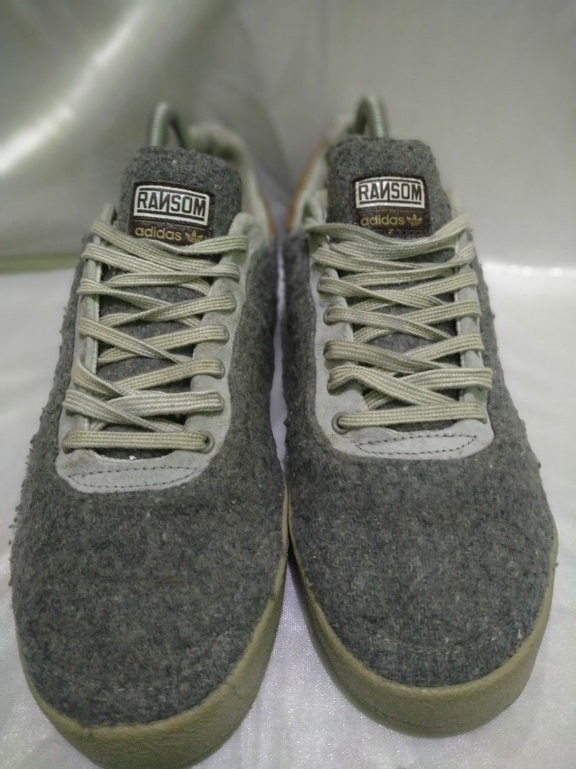 Adidas coleb Ransom Second Ori, Fesyen Pria, Sepatu , Sneakers di Carousell