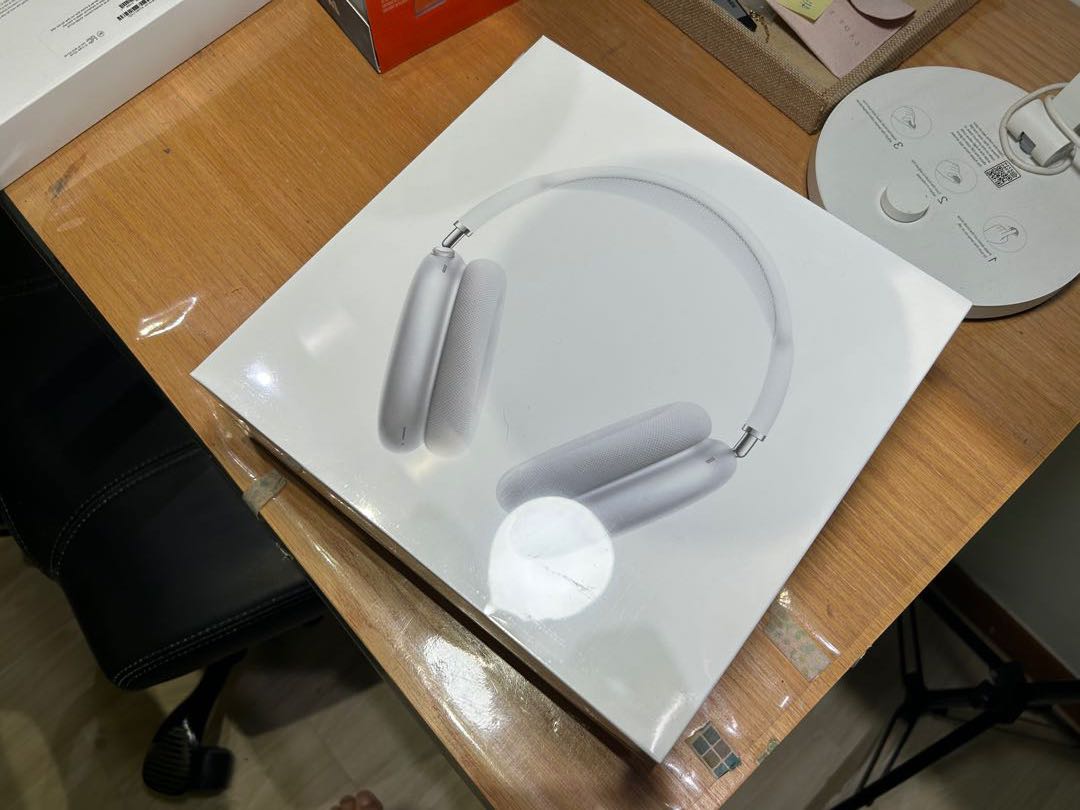 Apple AirPods Max, Audio, Headphones & Headsets on Carousell