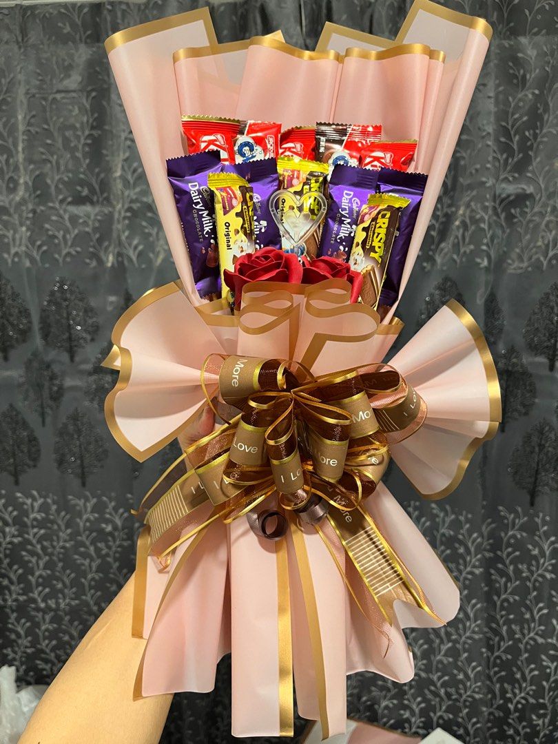 Bouquet bajet sepang, Hobbies & Toys, Stationery & Craft, Flowers ...