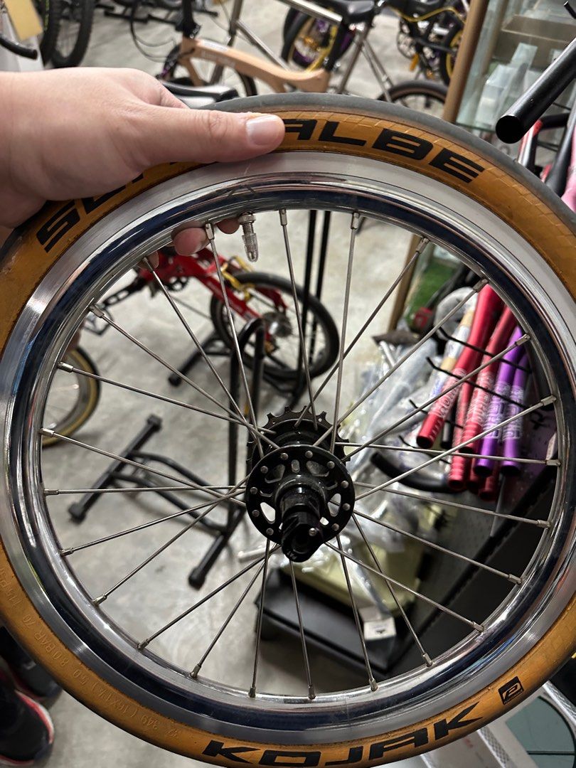Brompton Hubsmith Chrome BZ Cycle Hand-built Wheelset, Sports Equipment ...