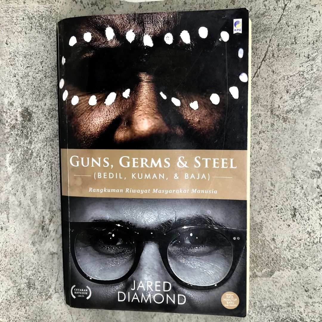 Buku "Guns, Germs & Steel" oleh Jared Diamond, Buku & Alat Tulis, Buku di Carousell