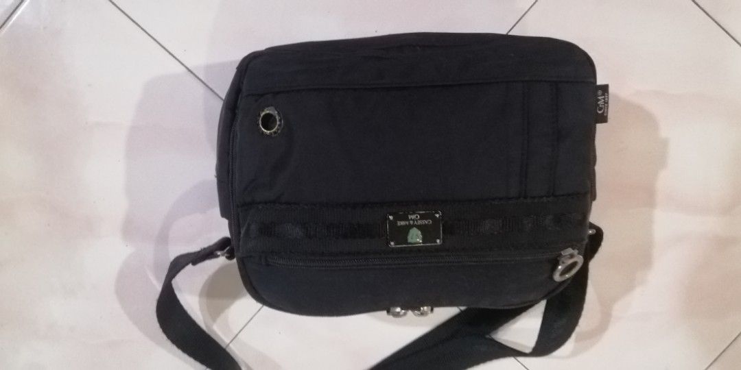 Casey N Mike Sling S, Men's Fashion, Bags, Sling Bags on Carousell