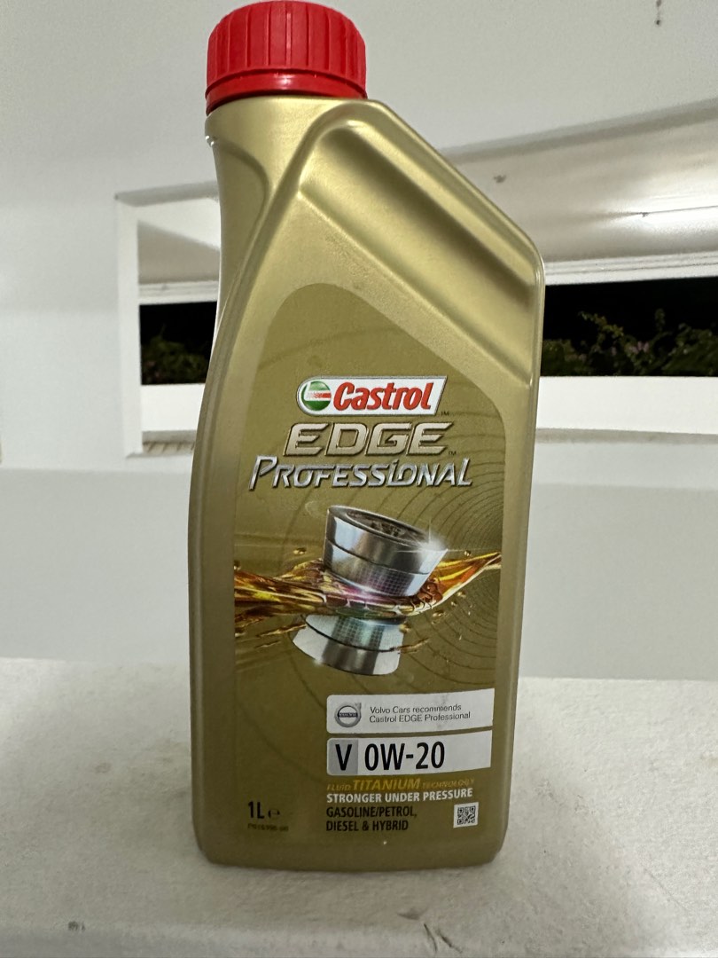 Castrol edge 0w-20, Car Accessories, Accessories on Carousell