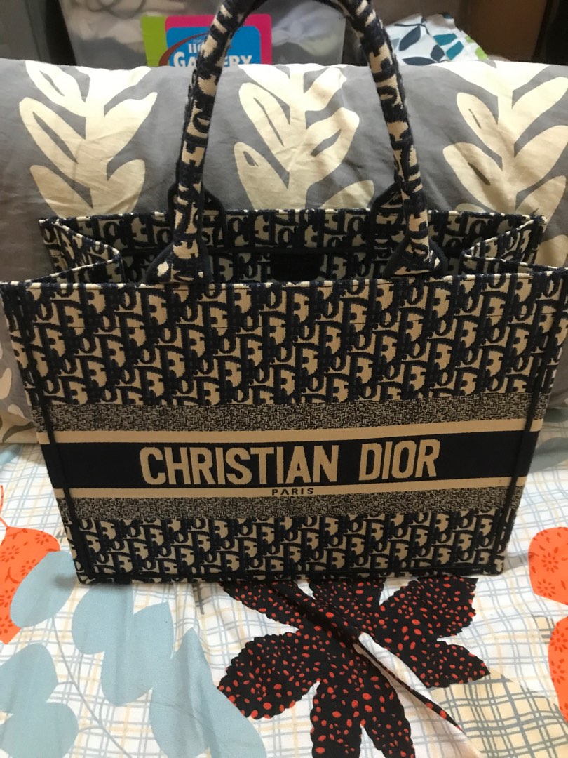 CD tote Bag medium size on Carousell