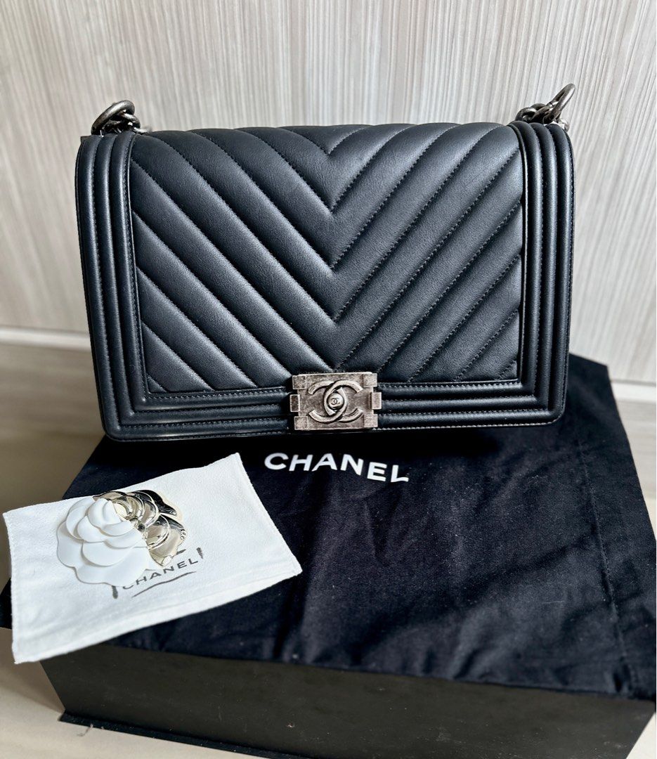 Chanel Boy chevron Medium, Luxury, Bags & Wallets on Carousell