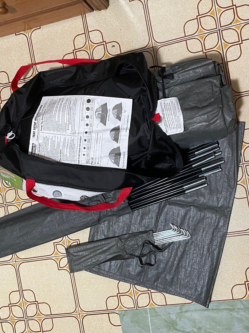 Coleman Sundome tent, Sports Equipment, Hiking & Camping on Carousell