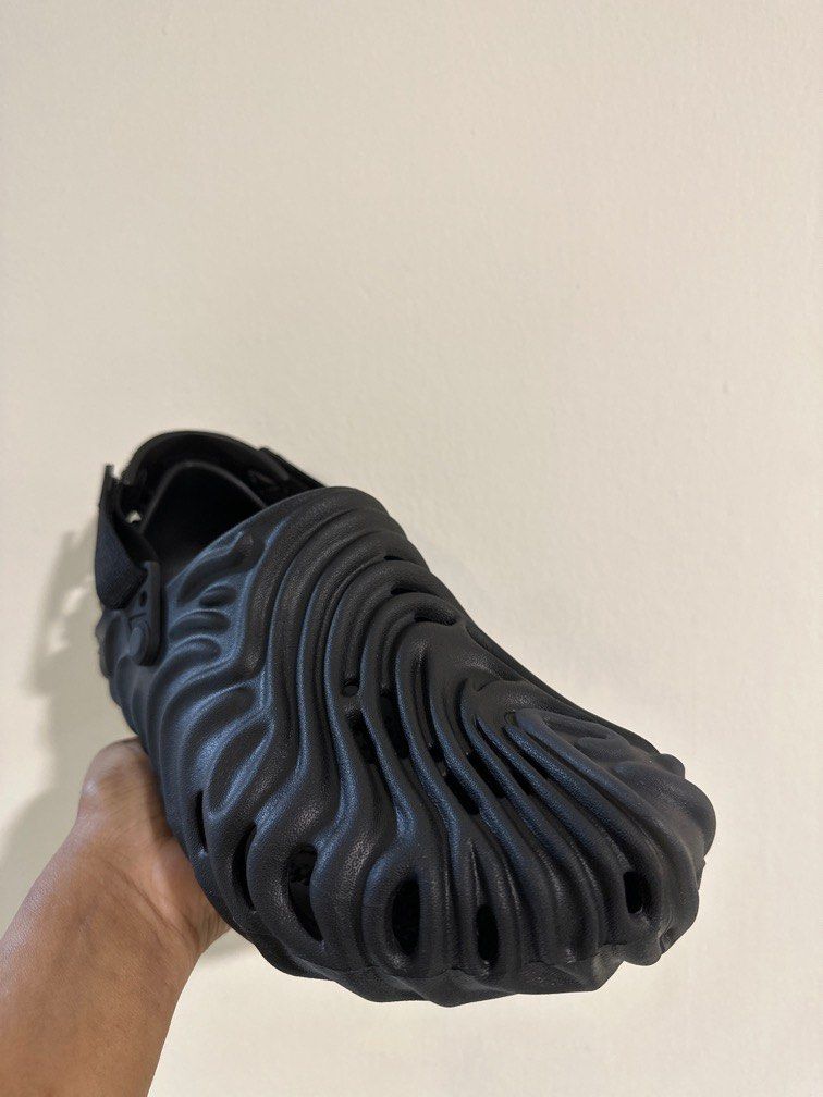 Crocs X Salehe Bembury Clog (Black), Men's Fashion, Footwear, Flipflops ...