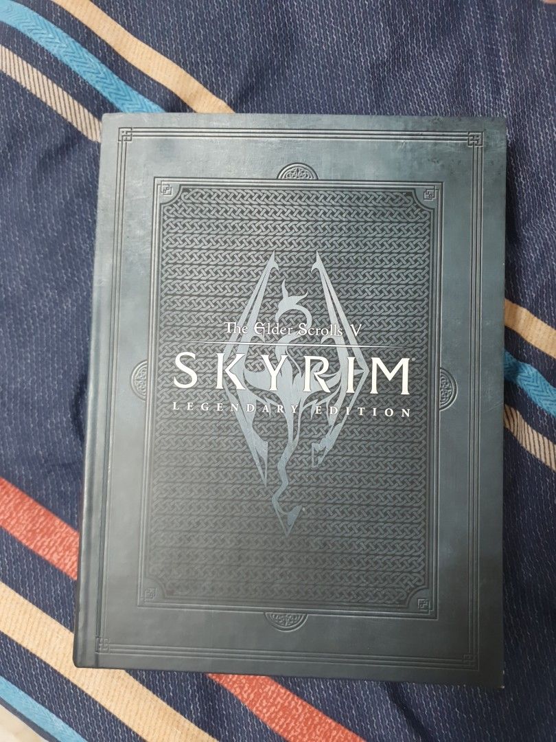 Elder Scrolls Skyrim Legendary Collector's Edition Game Guide HARDCOVER ...