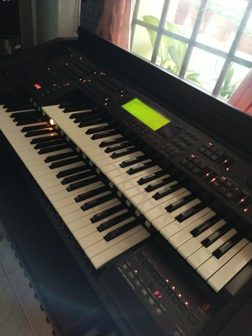 Electric Organ .EL90 YAMAHA, Hobbies & Toys, Music & Media, Musical ...