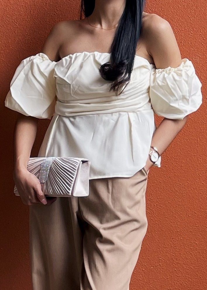 Elegant White Top, Women's Fashion, Tops, Blouses on Carousell