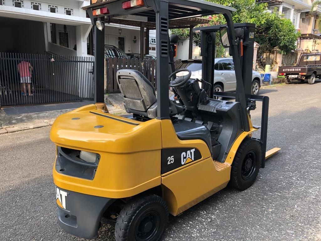 Forklift Caterpillar 2.5 ton Fork Lift Toyota Hitachi Mitsubishi Cat ...