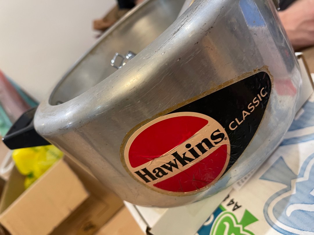 Hawkins Classic Pressure Cooker 4L, Furniture & Home Living ...