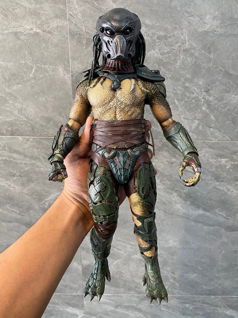 Hot toys TRACKER PREDATOR on Carousell