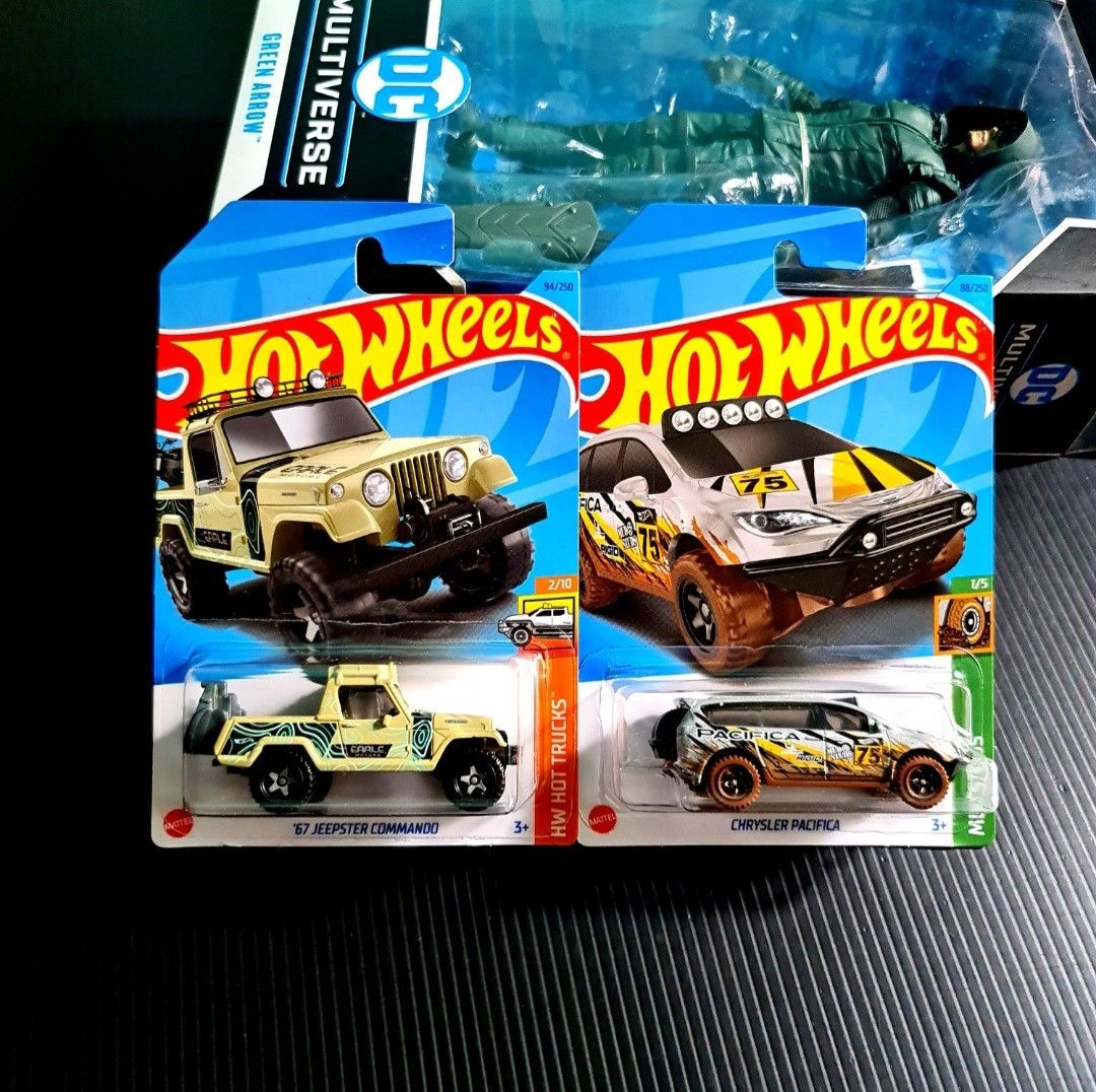 Hot Wheels '67 Jeepster Commando, Chrysler Pacifica Hotwheels Hot ...