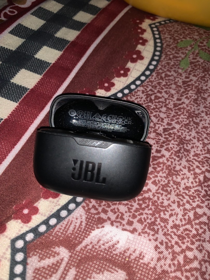 Jbl Tune Nc Tws Case Only Carousell
