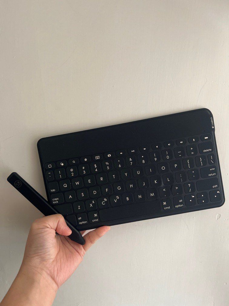 Logitech Bluetooth Keyboard + Fifty Three 53 Pencil, 電腦＆科技, 電腦周邊及配件, 電腦 ...