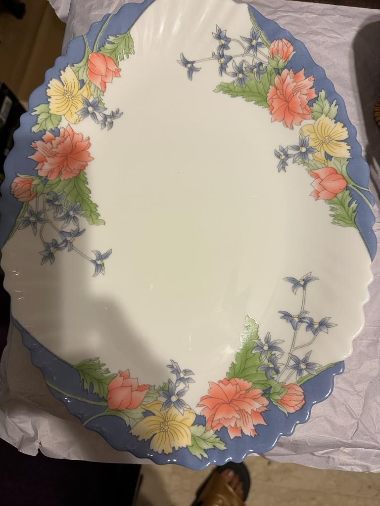 Luminarc Glass Serving Plate, Furniture & Home Living, Kitchenware ...