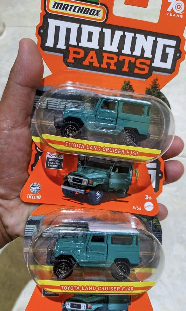 SEPAKET Matchbox Moving Parts Land Cruiser FJ40, Toys & Collectibles ...