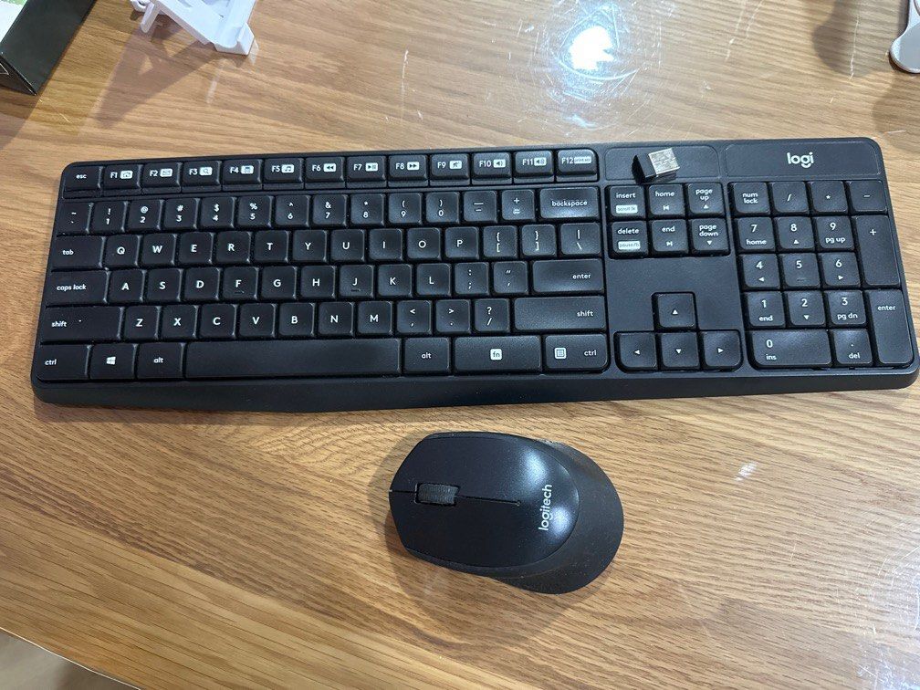 Microsoft Silent Keyboard and Mouse Wireless, Computers & Tech, Parts ...