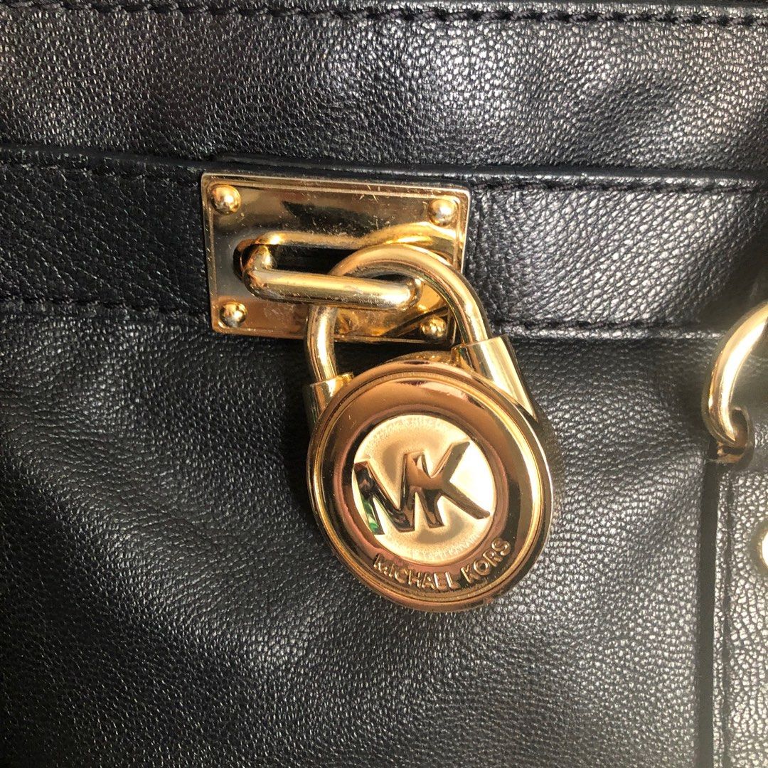 MK Hamilton Large Plain Black, Luxury, Bags & Wallets on Carousell