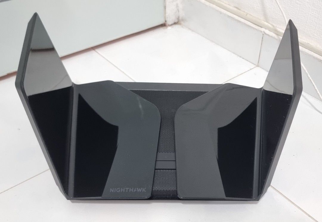 NETGEAR NIGHTHAWK RAX200 TRI-BAND AX12 WIFI 6 ROUTER - AX11000 ...