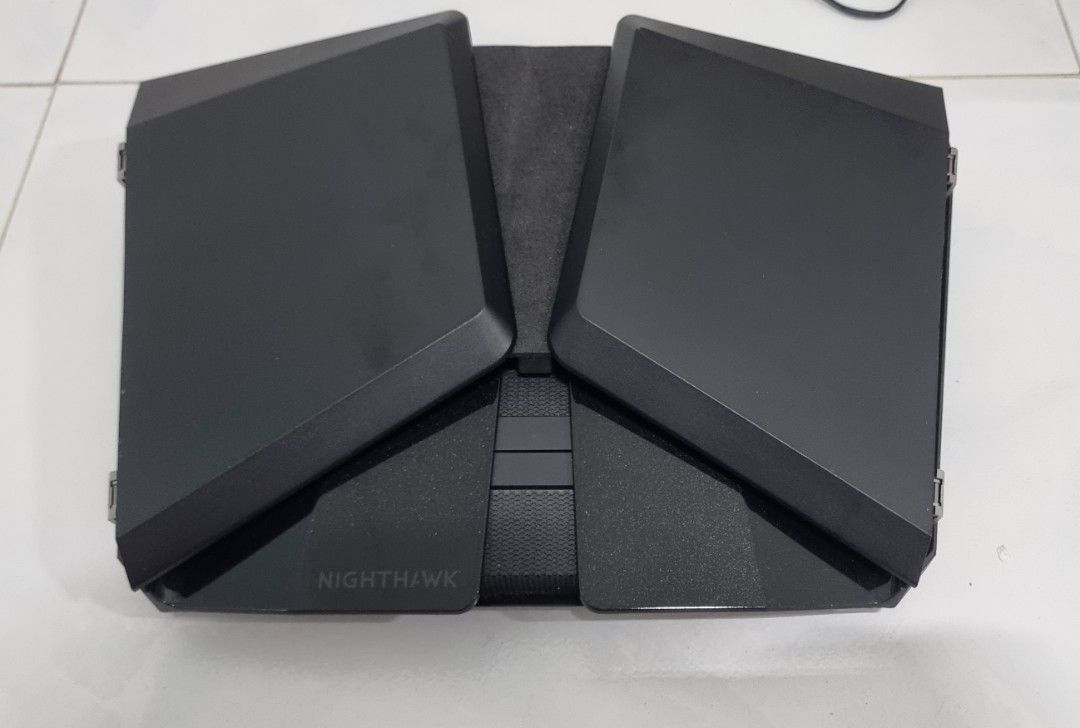 NETGEAR NIGHTHAWK RAX200 TRI-BAND AX12 WIFI 6 ROUTER - AX11000 ...