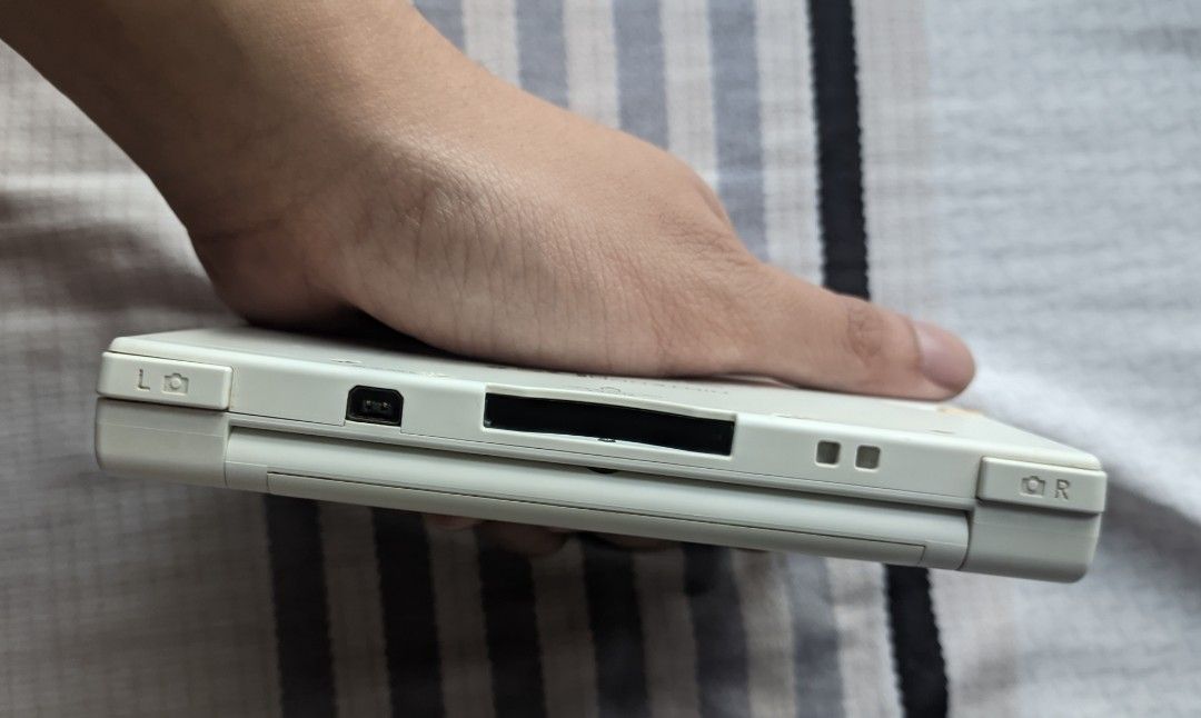 Nintendo DSi White CFW 4GB, Video Gaming, Video Game Consoles, Nintendo ...