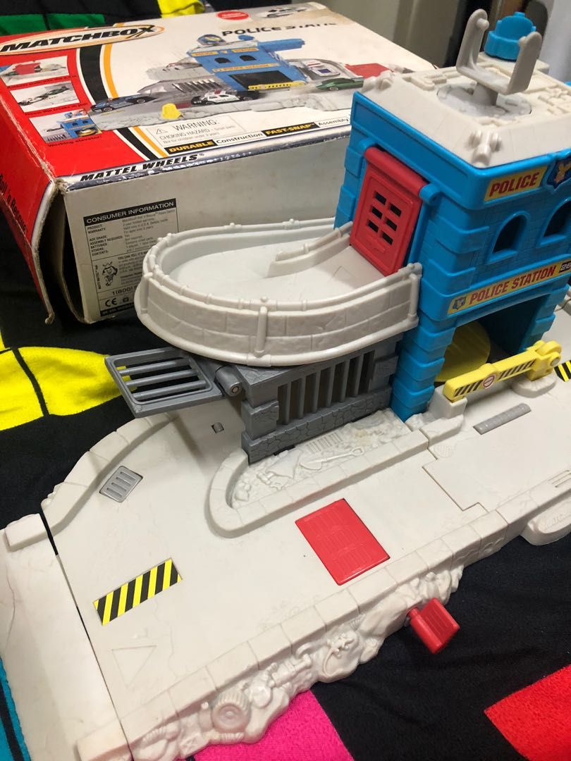 Original matchbox police station, Hobbies & Toys, Toys & Games on Carousell