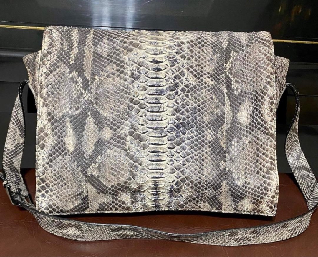 Rush Original Snake Zagliani Large Leather Messenger Bag, Women's Fashion, Bags & Wallets ...