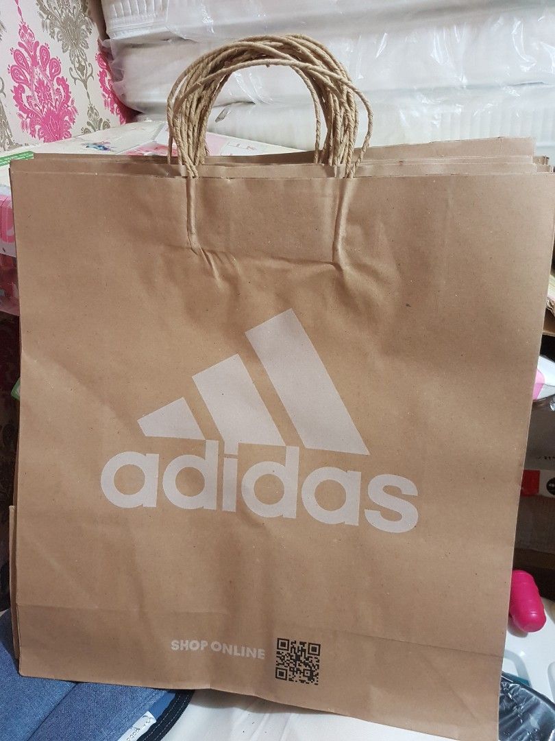 papperbag Adidas Original Store, Fesyen Wanita, Tas & Dompet di Carousell