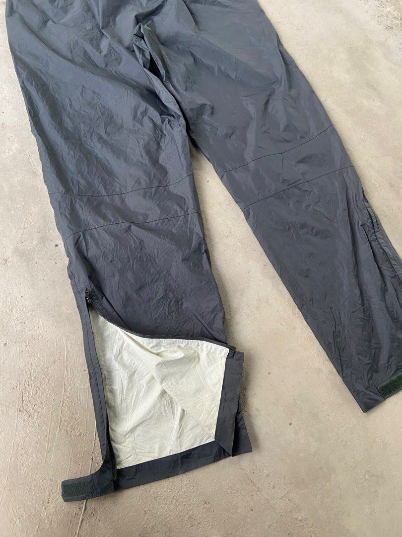Patagonia outdoor tracksuit Waterproof, Men's Fashion, Bottoms ...