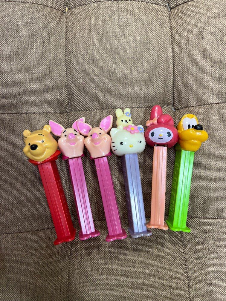 PEZ melody kitty pluto piglet pooh, 興趣及遊戲, 收藏品及紀念品, 古董收藏 - Carousell