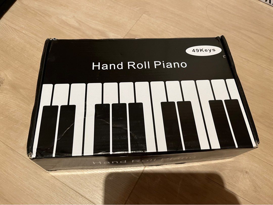 piano roll-up portable, Hobbies & Toys, Music & Media, Musical ...