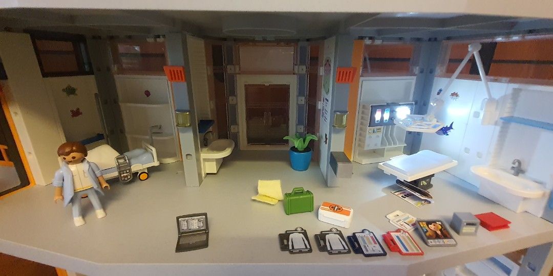 Playmobile 3-Storey Hospital Set, Hobbies & Toys, Toys & Games on Carousell