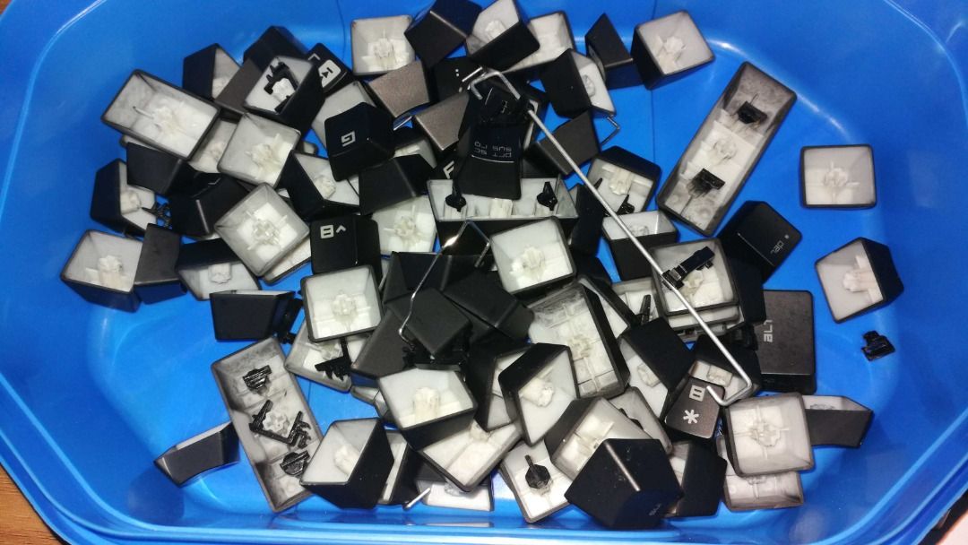 Razer Chroma original keycaps full set, Computers & Tech, Parts ...