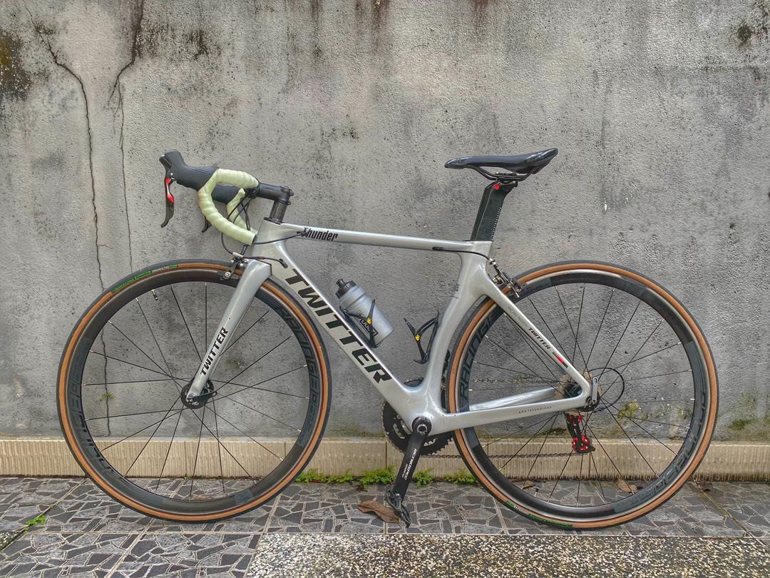Roadbike twitter, Sports Equipment, Bicycles & Parts, Bicycles on Carousell