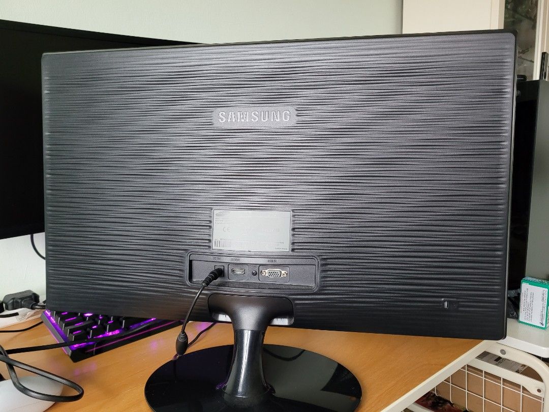 Samsung Monitor, 24 Inch, S24D300H, Computers & Tech, Desktops on Carousell