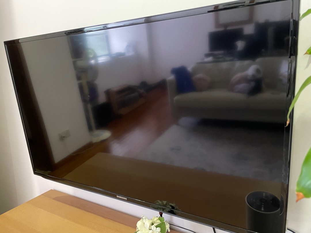 Samsung TV 46 inch LED Full HD, TV & Home Appliances, TV ...