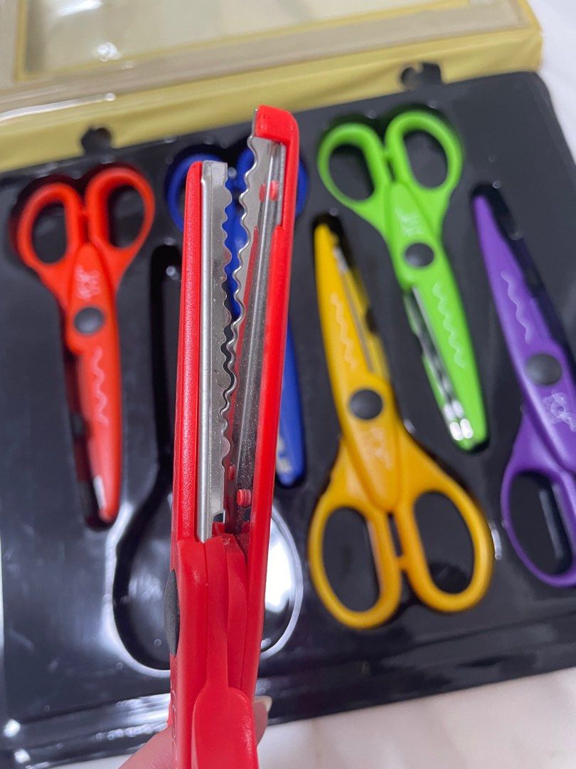 Scrap book Scissors, Hobbies & Toys, Stationery & Craft, Craft Supplies ...